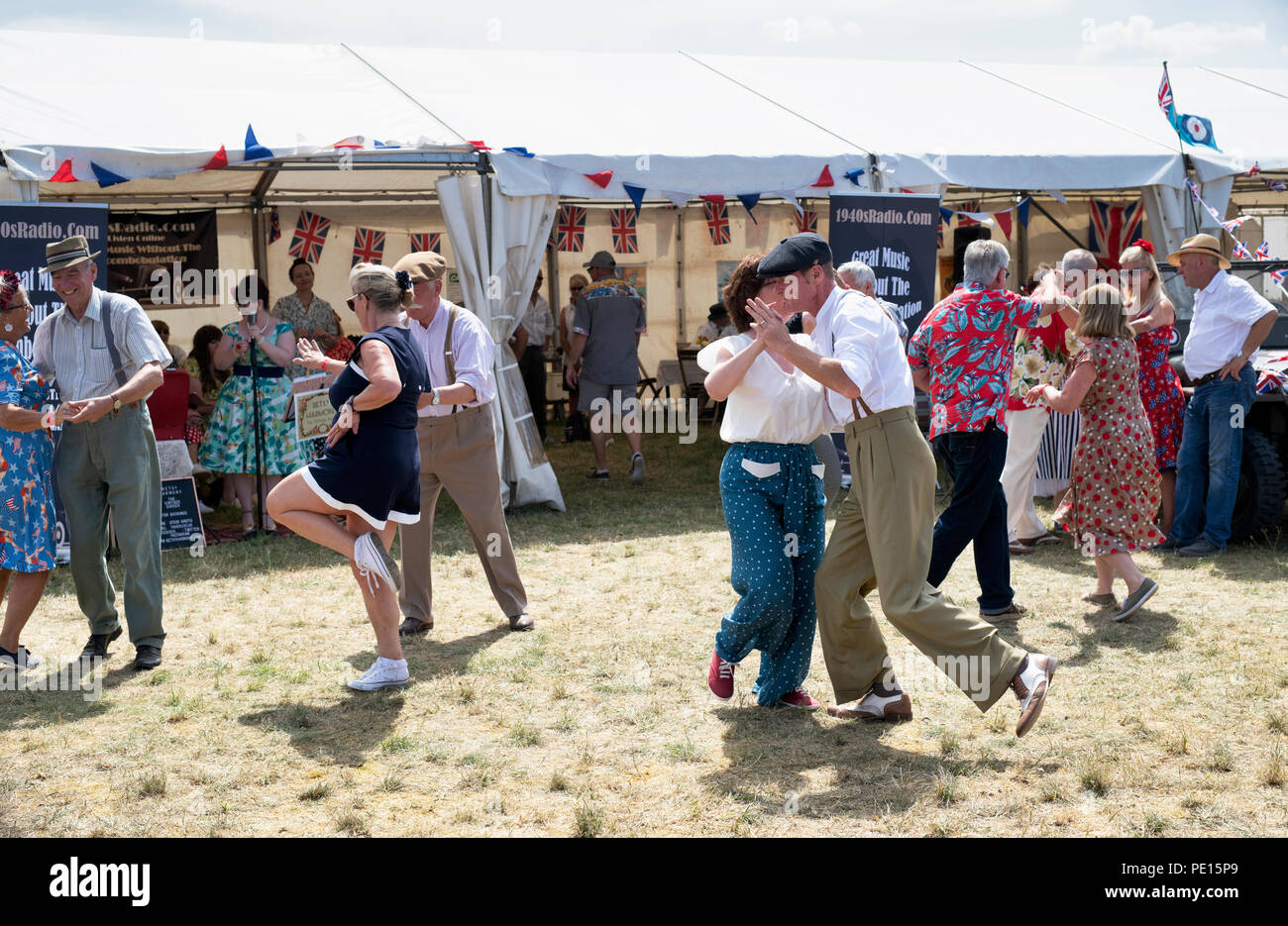 Lindy hop -Fotos und -Bildmaterial in hoher Auflösung – Alamy