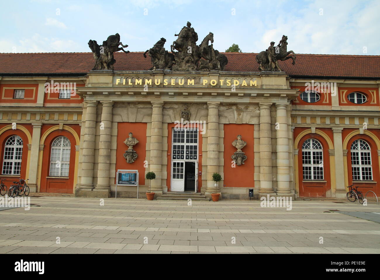 Defa studio potsdam -Fotos und -Bildmaterial in hoher Auflösung – Alamy