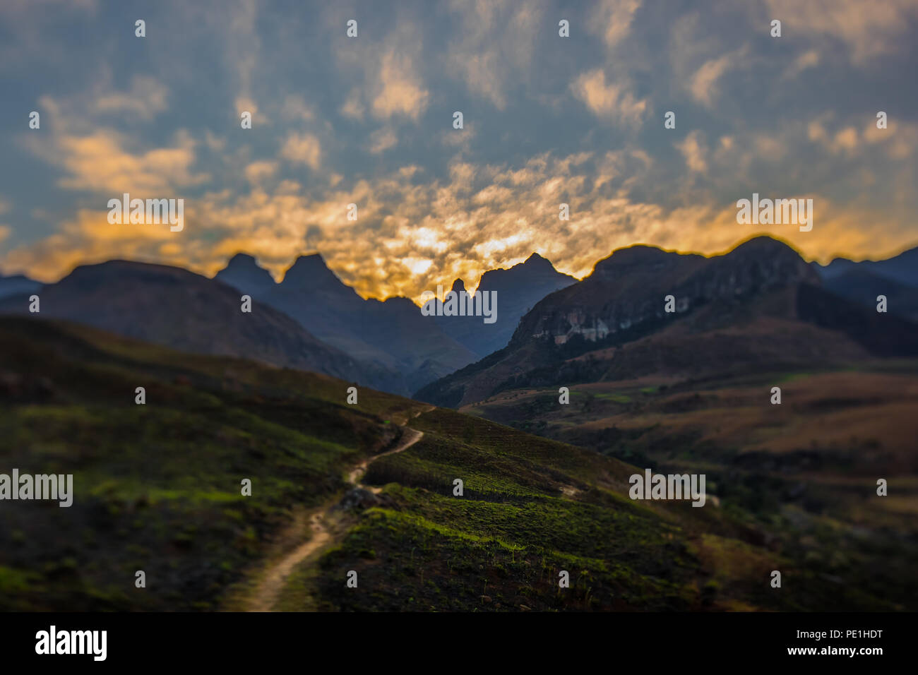 Tipp neigung -Fotos und -Bildmaterial in hoher Auflösung – Alamy
