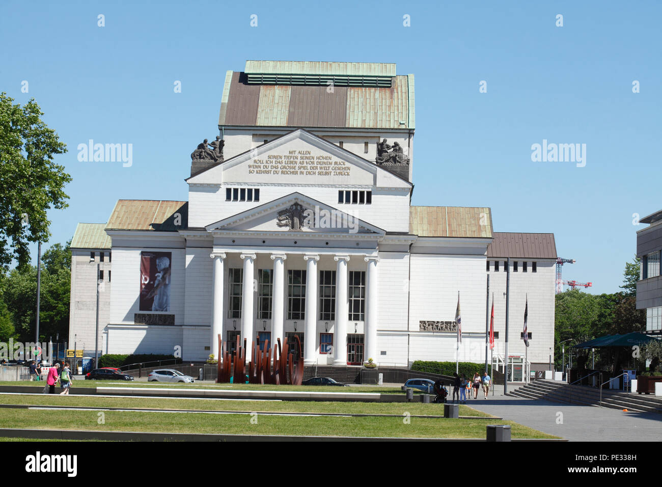 Deutsche Oper Am Rhein Stockfotos und -bilder Kaufen - Alamy