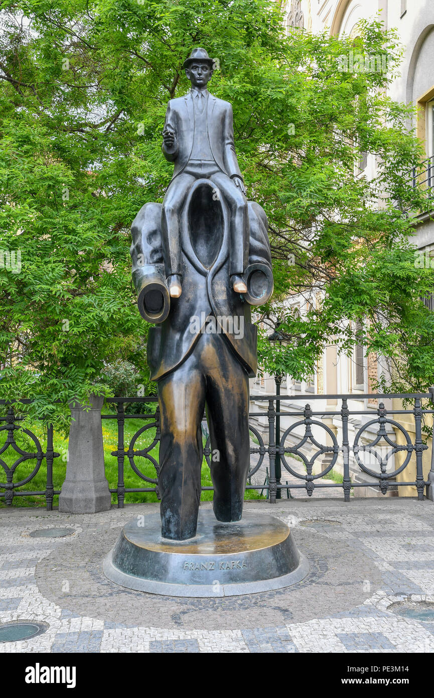 Kafka Denkmal Stockfotos und -bilder Kaufen - Alamy