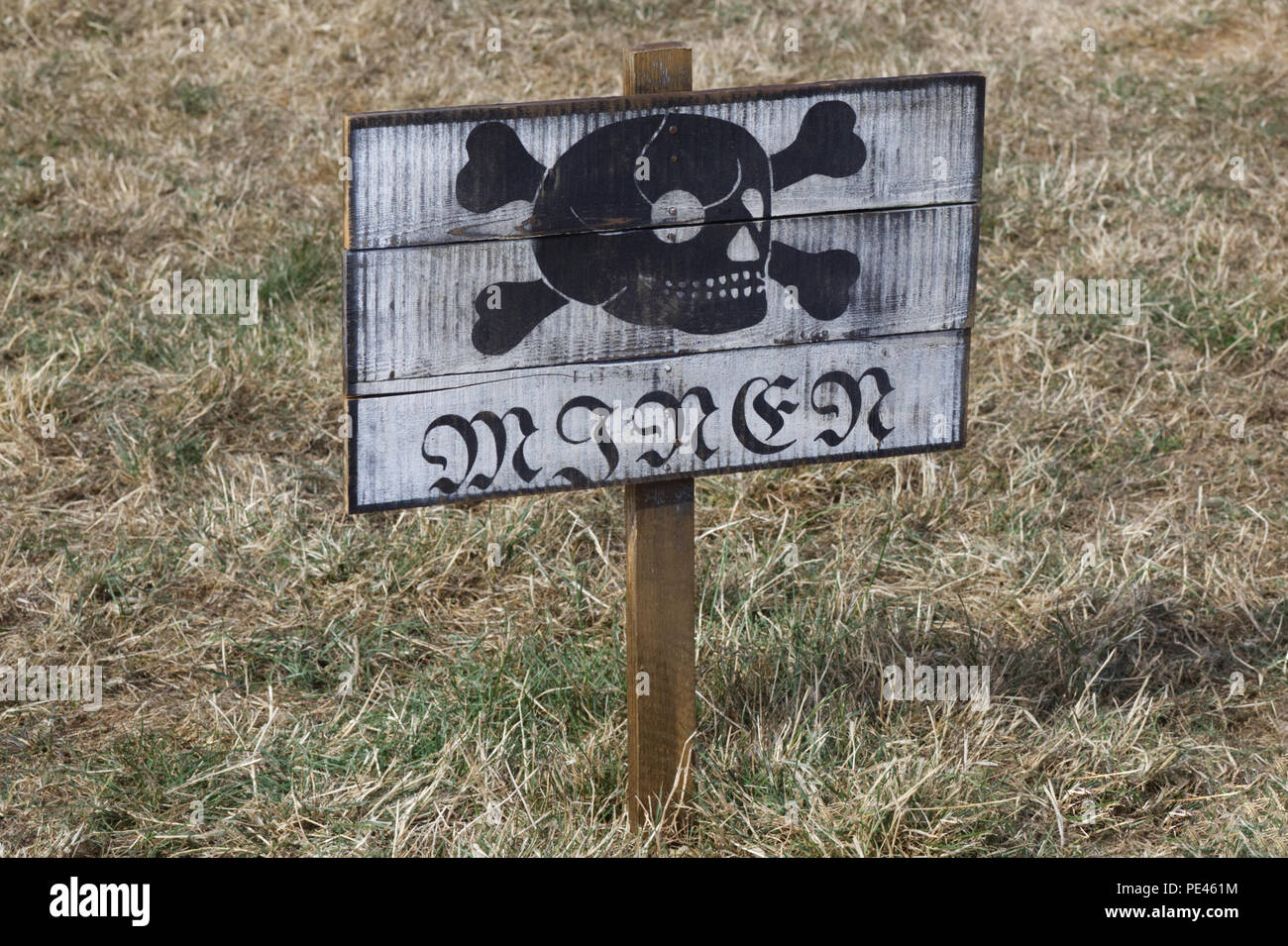 Deutsches warnendes landminenzeichen -Fotos und -Bildmaterial in hoher ...