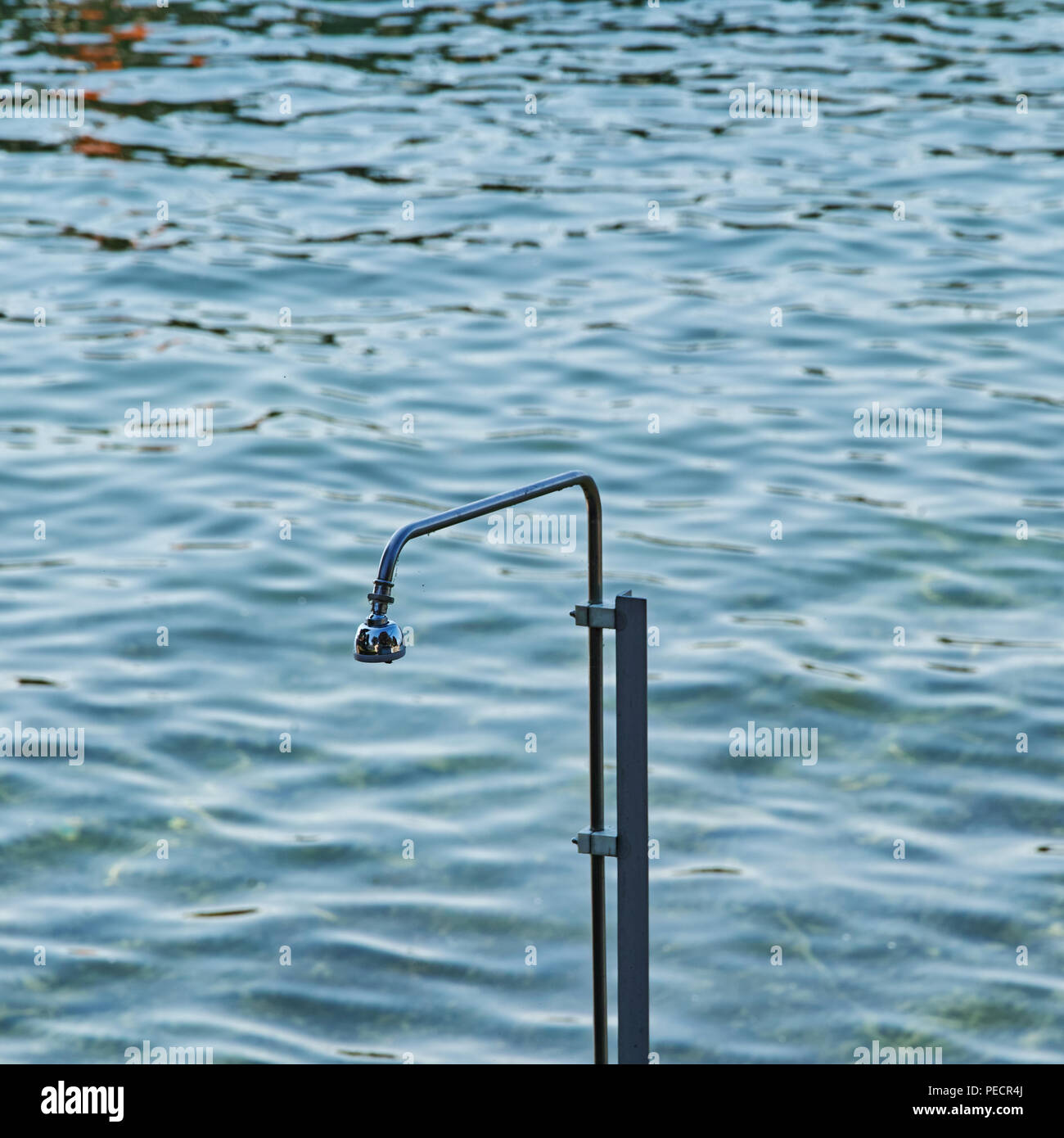 Dusche am strand -Fotos und -Bildmaterial in hoher Auflösung – Alamy