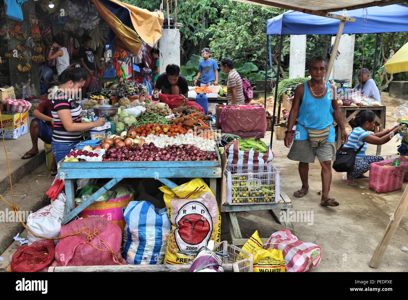 Local market in philippines -Fotos und -Bildmaterial in hoher Auflösung ...