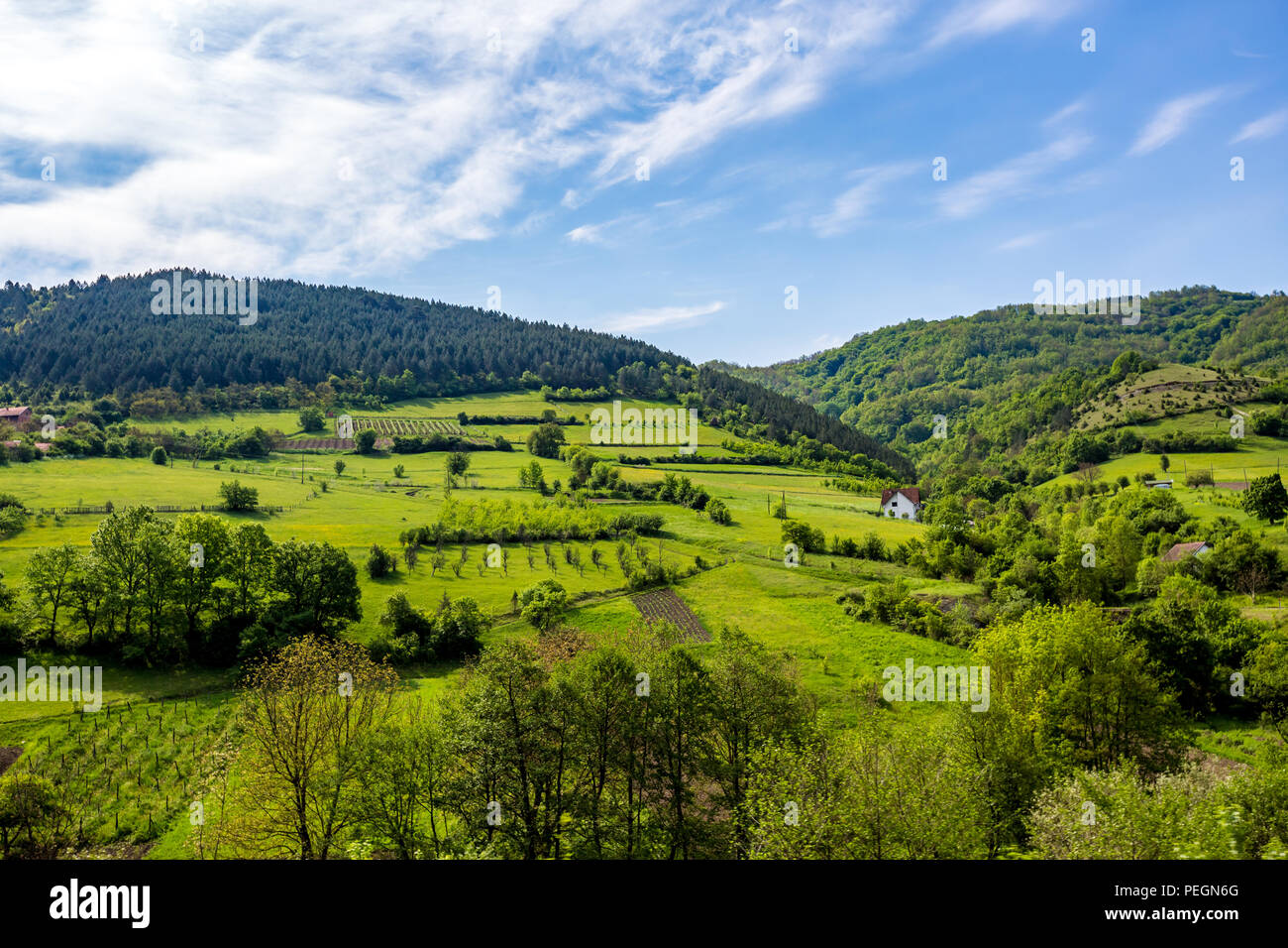 Serbian countryside -Fotos und -Bildmaterial in hoher Auflösung – Alamy