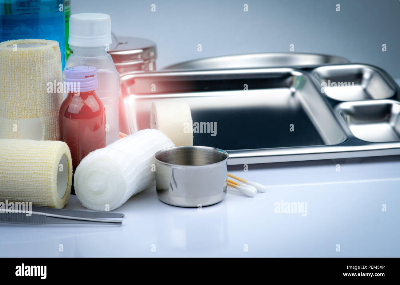 Wound dressing -Fotos und -Bildmaterial in hoher Auflösung – Alamy