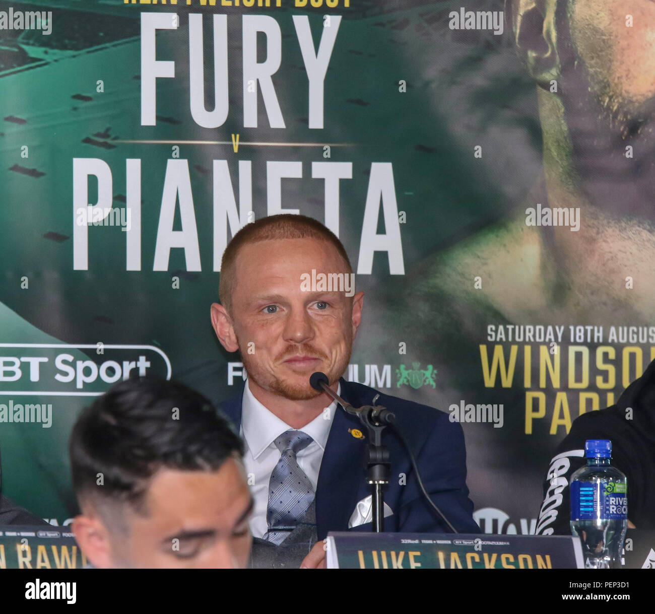 Australischer boxer luke jackson -Fotos und -Bildmaterial in hoher ...
