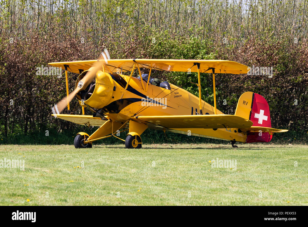 Bucker Bu-133 C Jungmeister U-99 G-AXMT Stockfotografie - Alamy