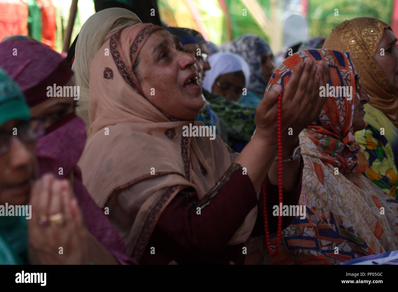 Shah hamdan shrine -Fotos und -Bildmaterial in hoher Auflösung – Alamy