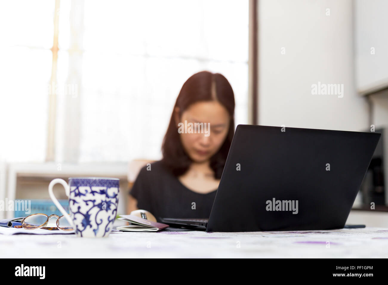 Reisepass antragsformular -Fotos und -Bildmaterial in hoher Auflösung ...