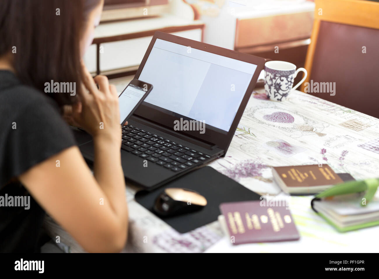 Reisepass antragsformular -Fotos und -Bildmaterial in hoher Auflösung ...