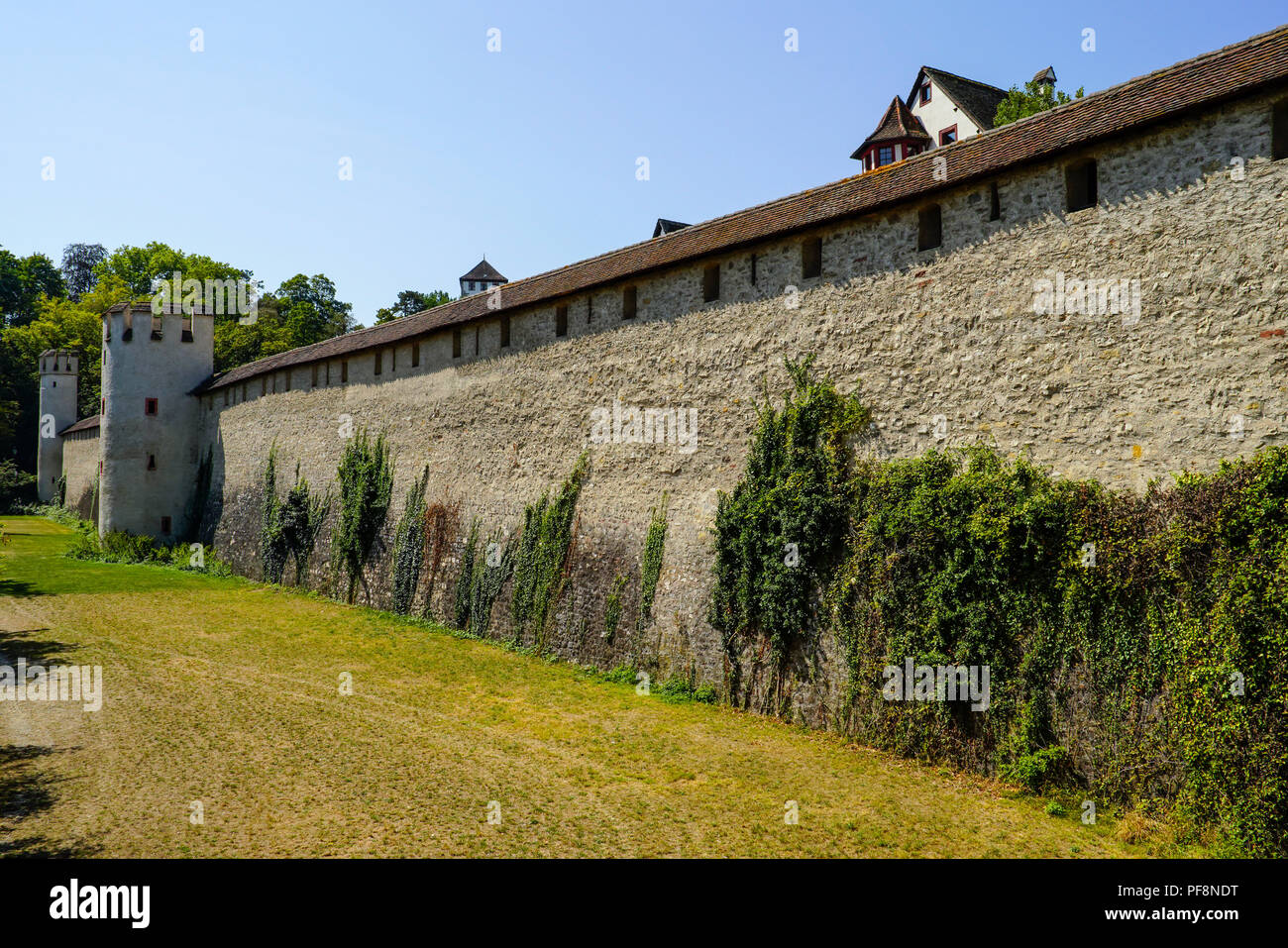 Stadtmauer basel -Fotos und -Bildmaterial in hoher Auflösung – Alamy