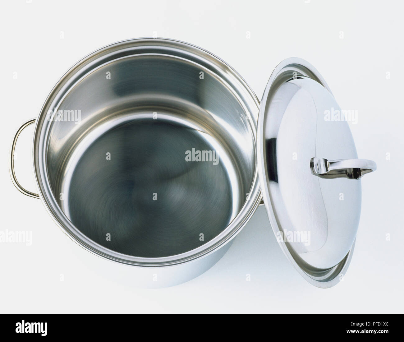 Tiefer deckel -Fotos und -Bildmaterial in hoher Auflösung – Alamy