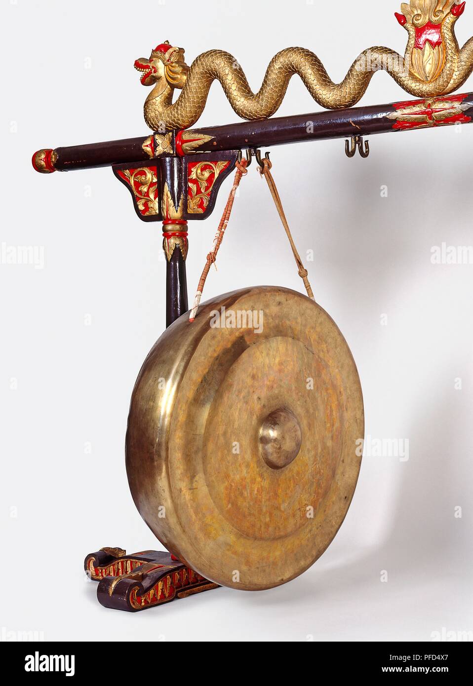 Schlaginstrument gong -Fotos und -Bildmaterial in hoher Auflösung – Alamy