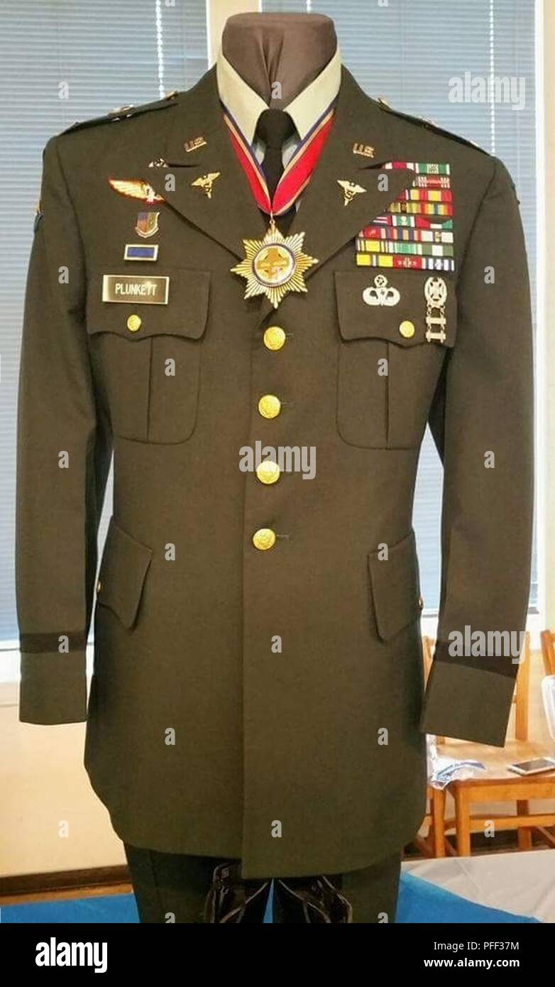 Special Forces Colonel Badges Richard L. Ferguson Green Beret