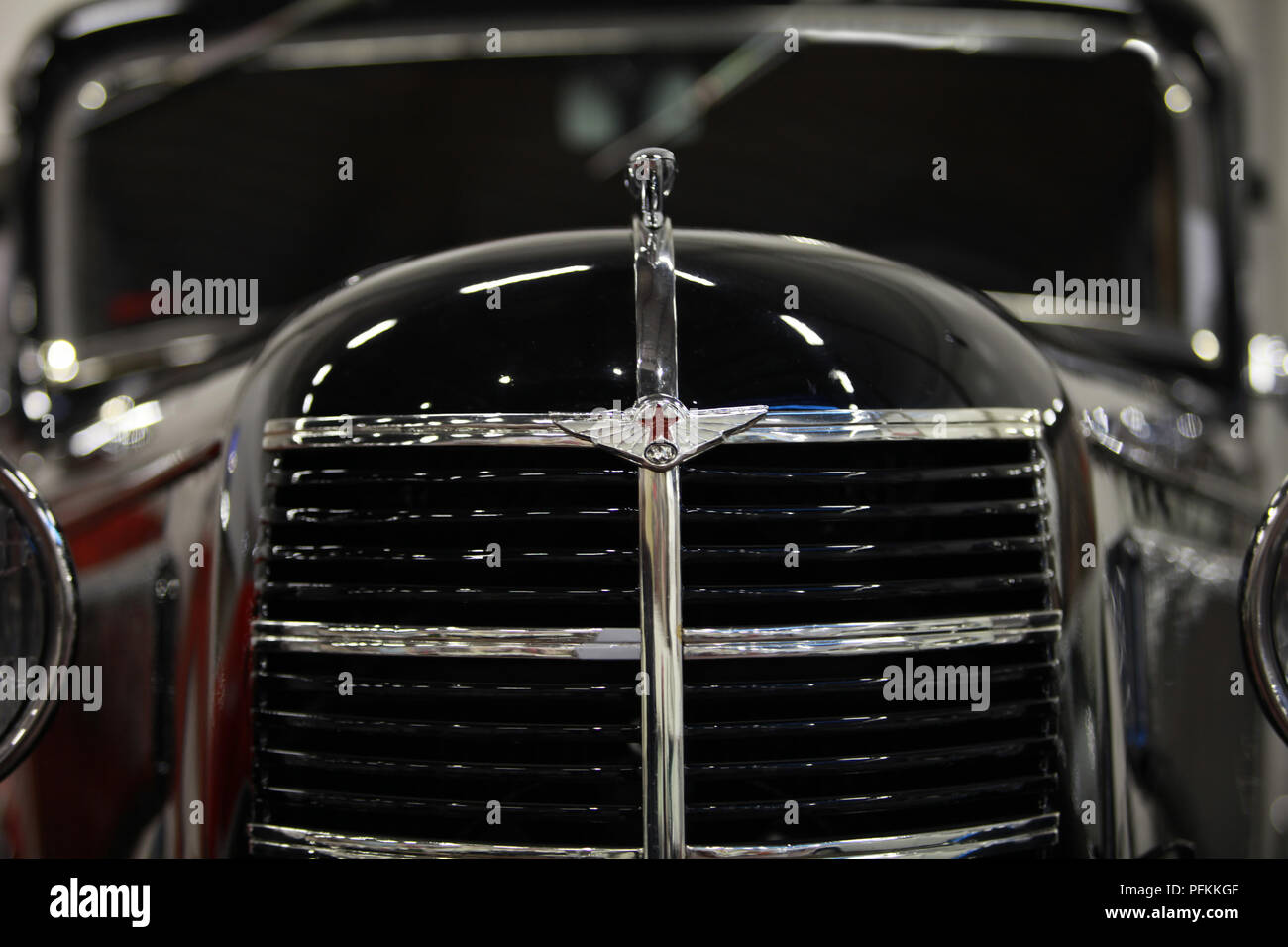 Sowjetischer retrocar -Fotos und -Bildmaterial in hoher Auflösung – Alamy