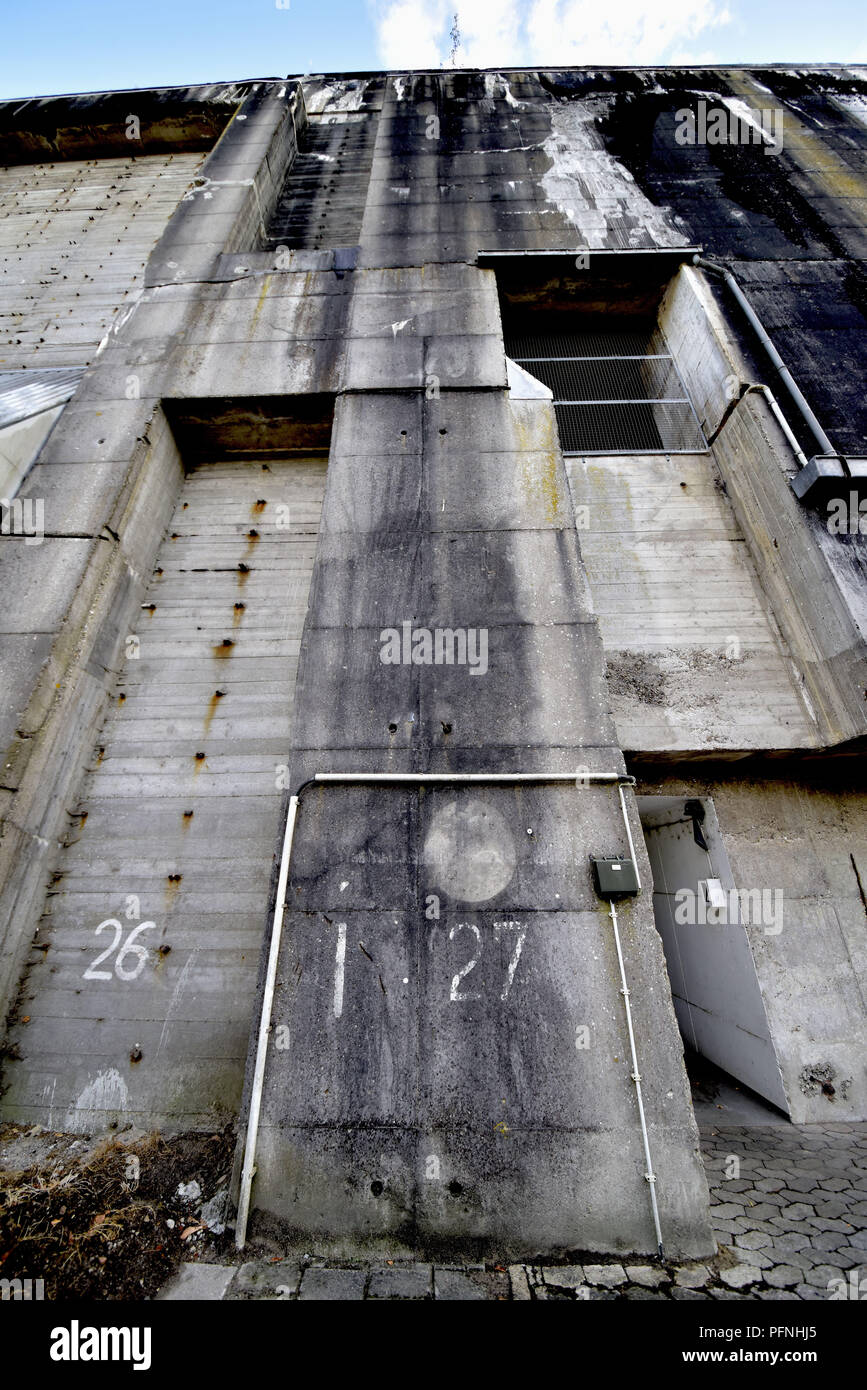 Massive Außenwände der u-boot Bunker Valentin, am 11.08. 2018. Das u ...