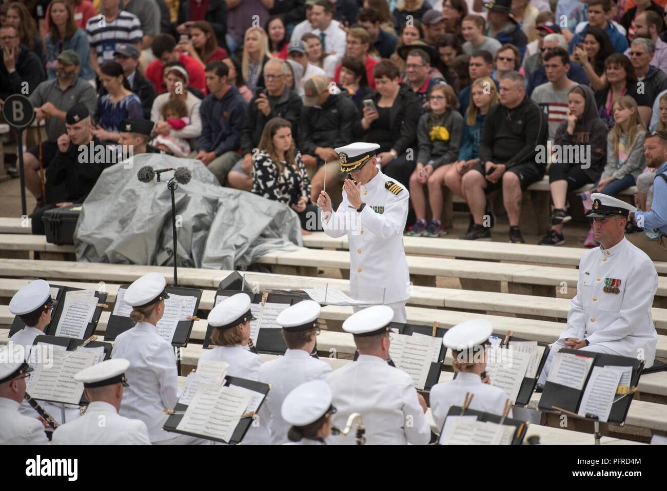 Präsident Donald J. Trumpf, Verteidigungsminister James N. Mattis und Vorsitzende des ...