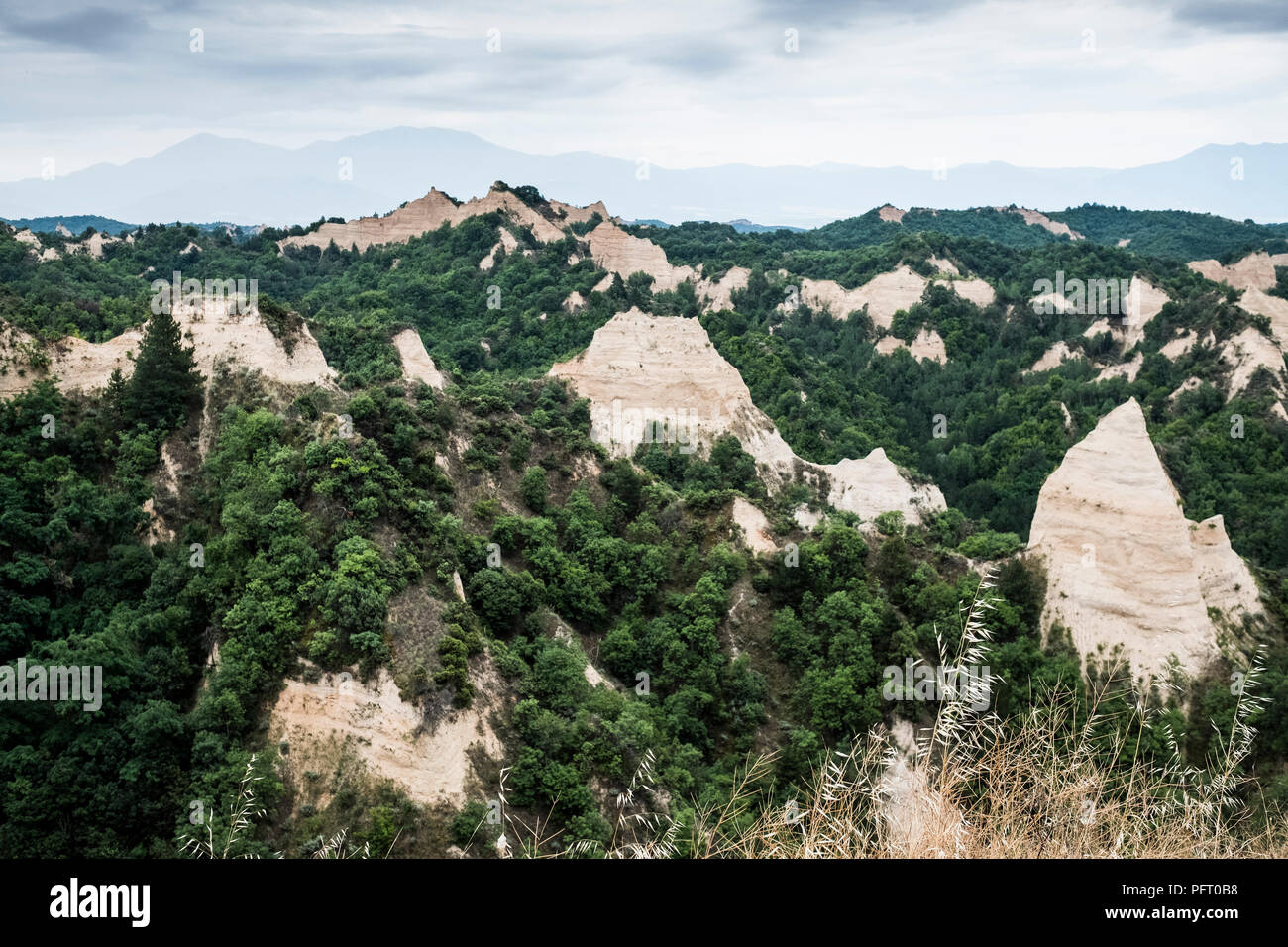 Pyramiden von melnik -Fotos und -Bildmaterial in hoher Auflösung – Alamy
