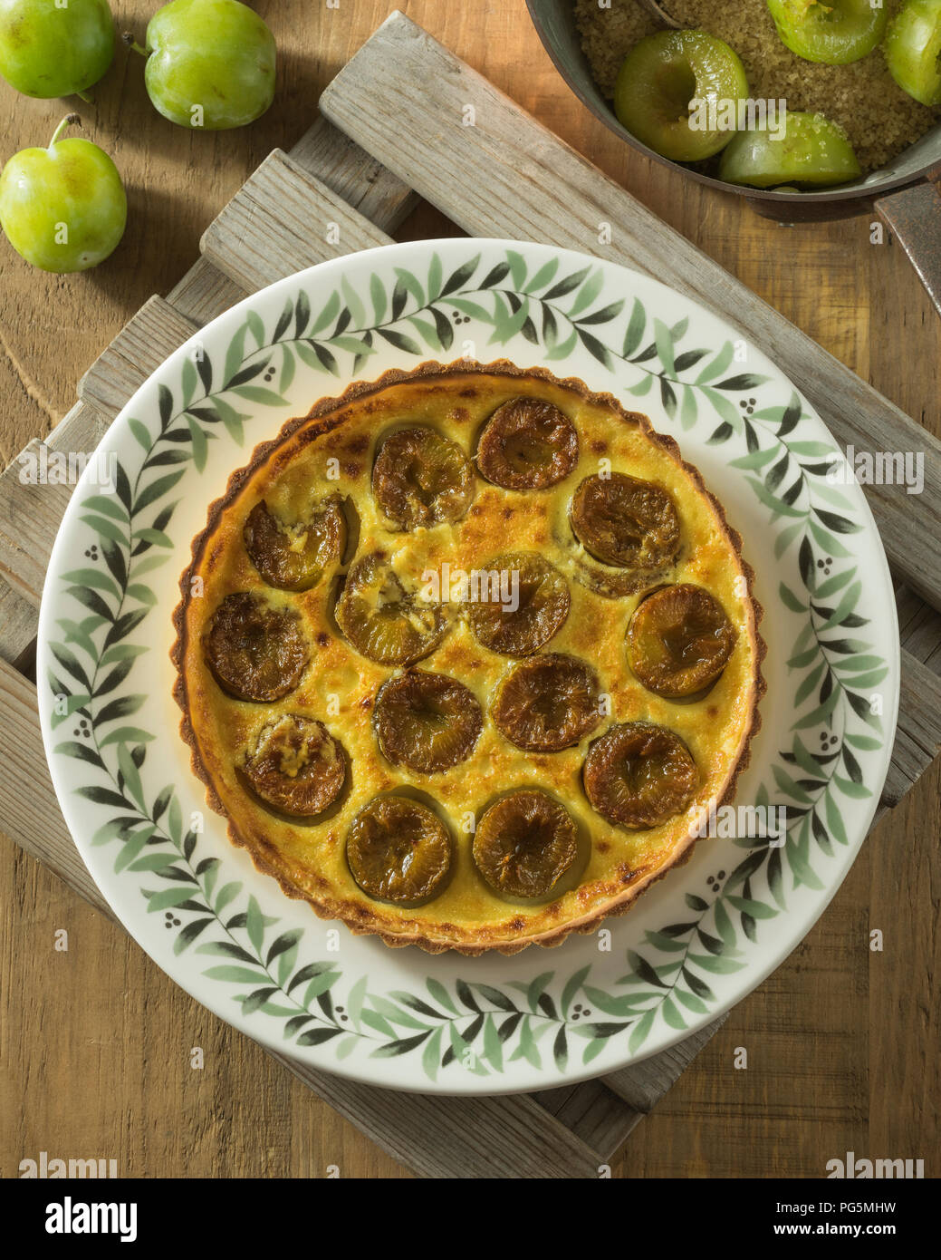 Tarte aux prunes -Fotos und -Bildmaterial in hoher Auflösung – Alamy