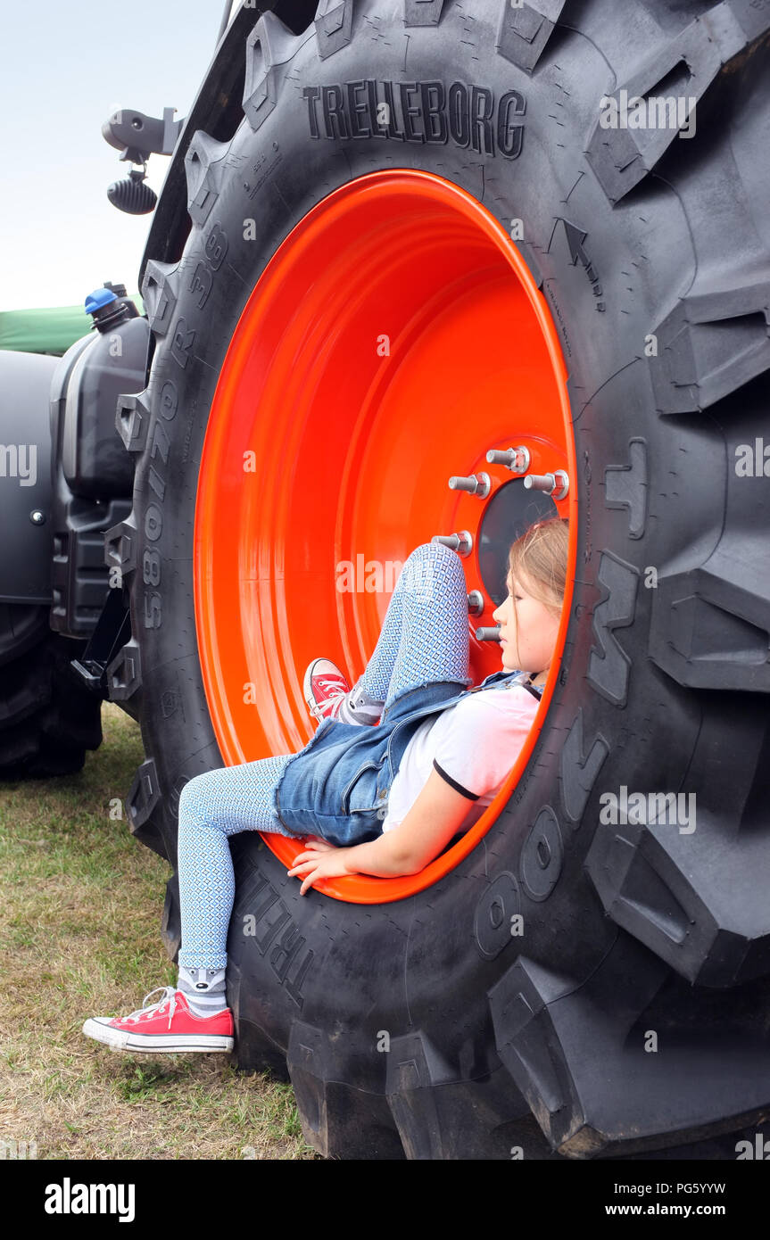 Tractor show uk -Fotos und -Bildmaterial in hoher Auflösung – Alamy
