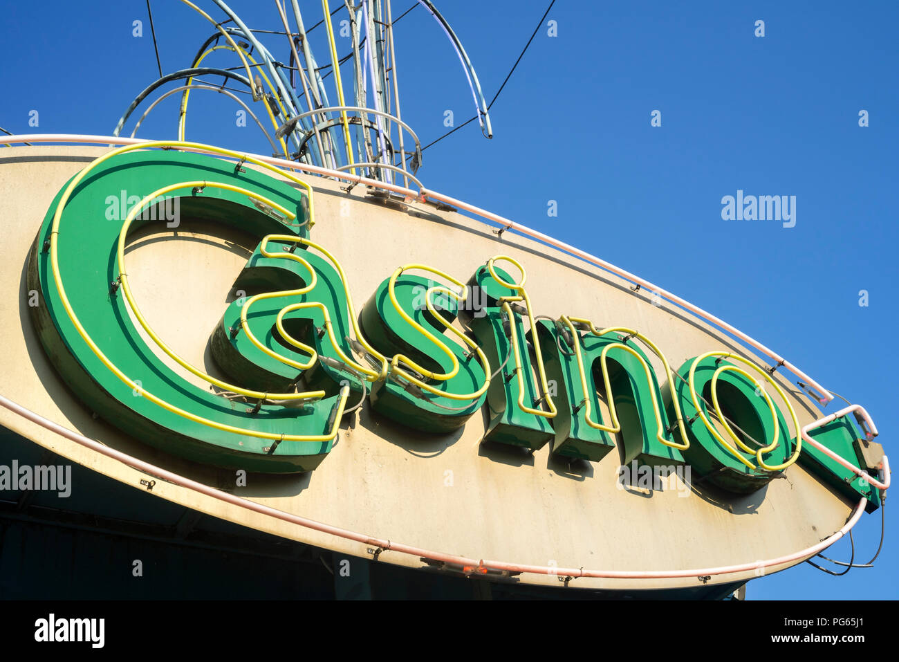 Spa schild -Fotos und -Bildmaterial in hoher Auflösung – Alamy