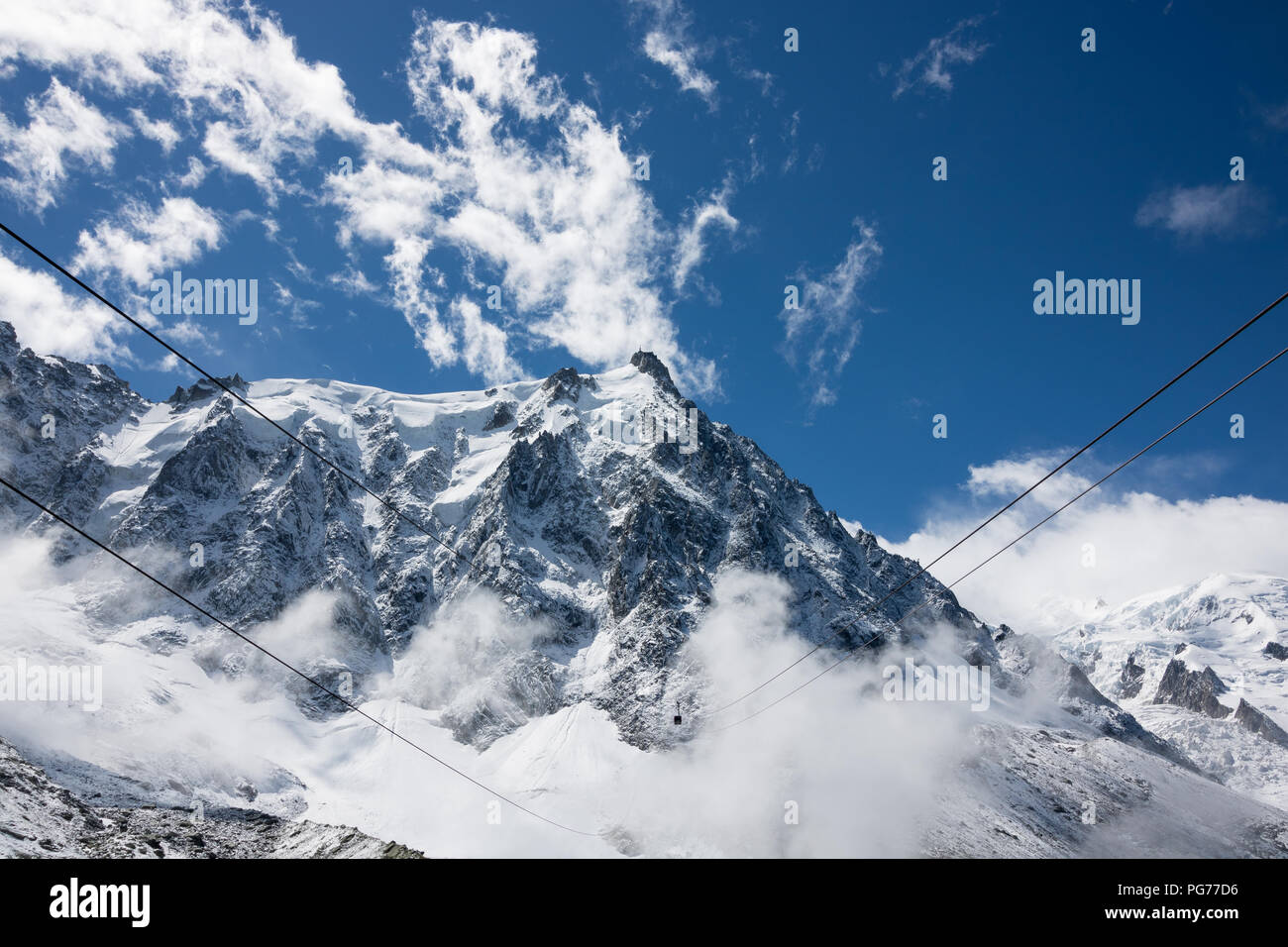 Frankreich seilbahn berg -Fotos und -Bildmaterial in hoher Auflösung – Alamy