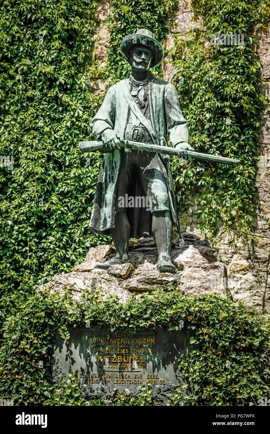 Freedom fighter memorial -Fotos und -Bildmaterial in hoher Auflösung ...