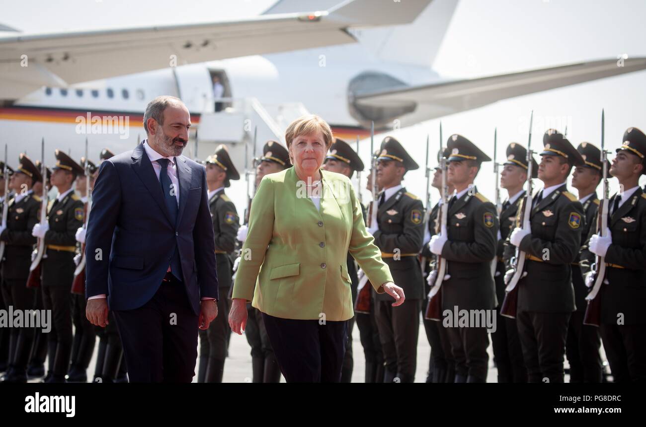 Eriwan, Armenien. 23 Aug, 2018. Die deutsche Bundeskanzlerin Angela ...
