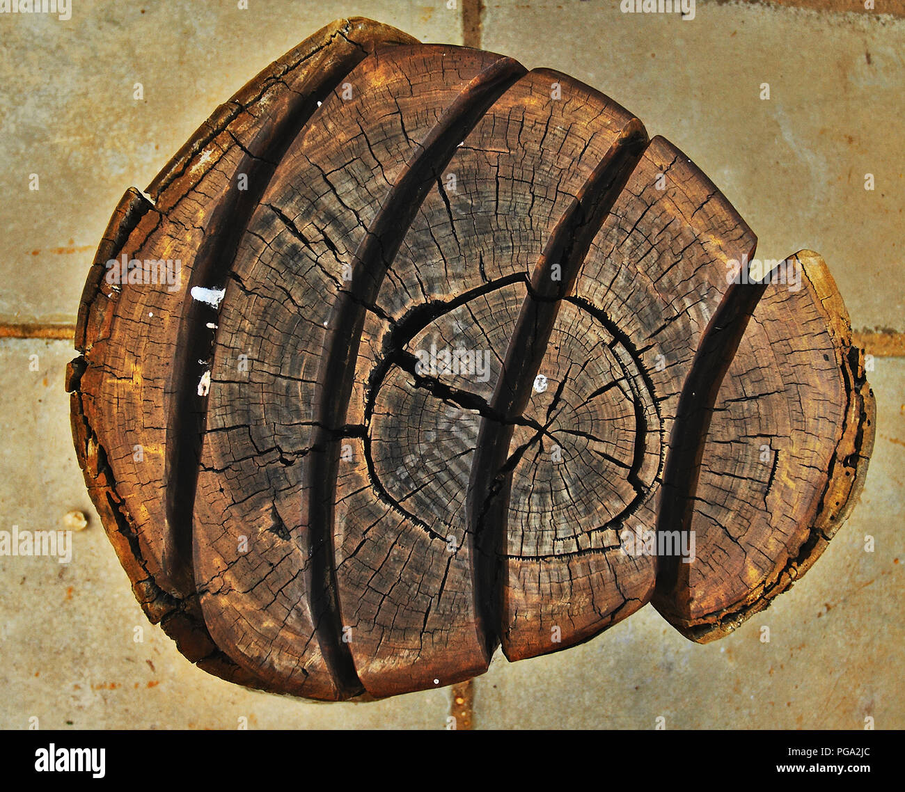 Timber sculpture -Fotos und -Bildmaterial in hoher Auflösung – Alamy