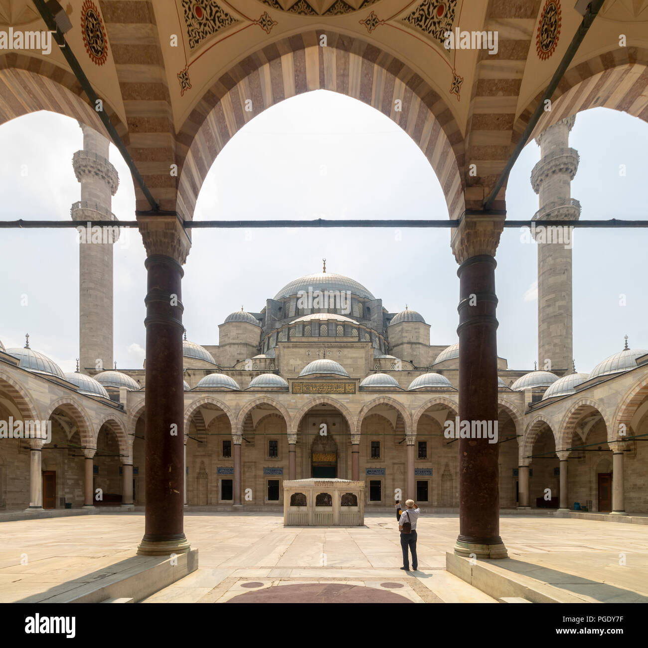 Suleiman mosque istanbul -Fotos und -Bildmaterial in hoher Auflösung ...