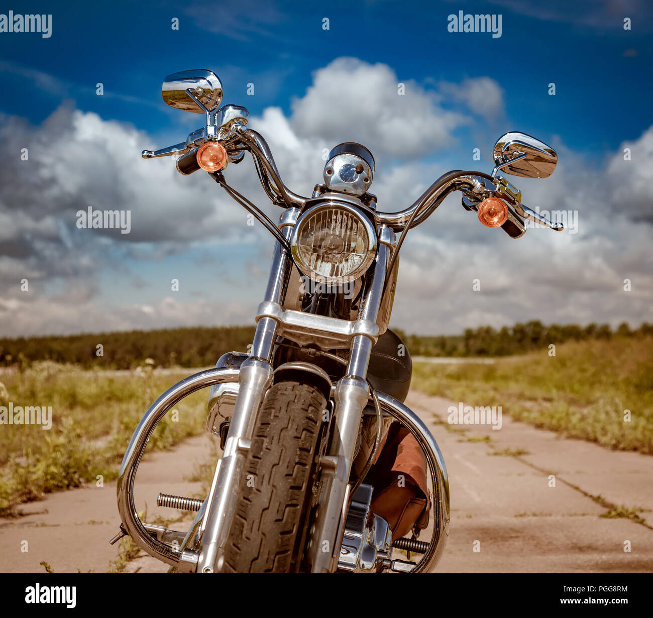 Biker motorrad -Fotos und -Bildmaterial in hoher Auflösung – Alamy