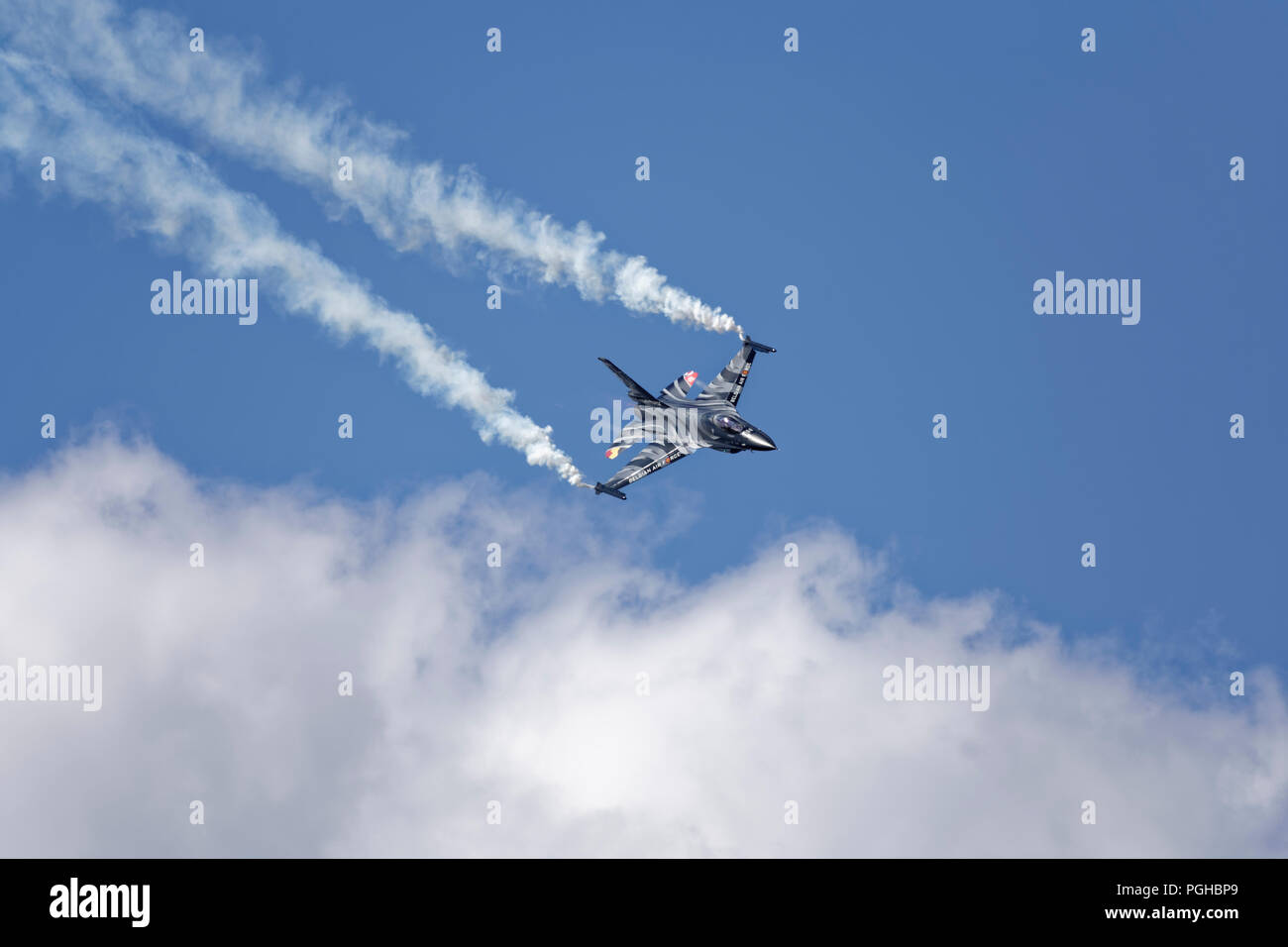 Die Lockheed Martin F-16 Kampfjet der Belgischen Solo Display Team ...
