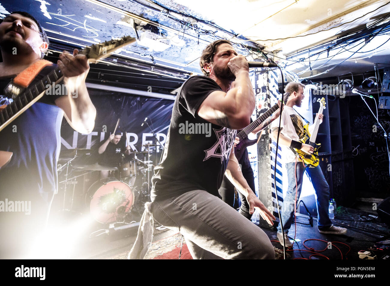 Frontierer band -Fotos und -Bildmaterial in hoher Auflösung – Alamy