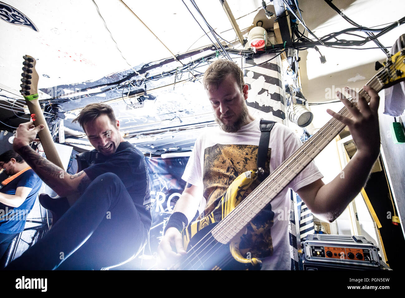 Frontierer band -Fotos und -Bildmaterial in hoher Auflösung – Alamy