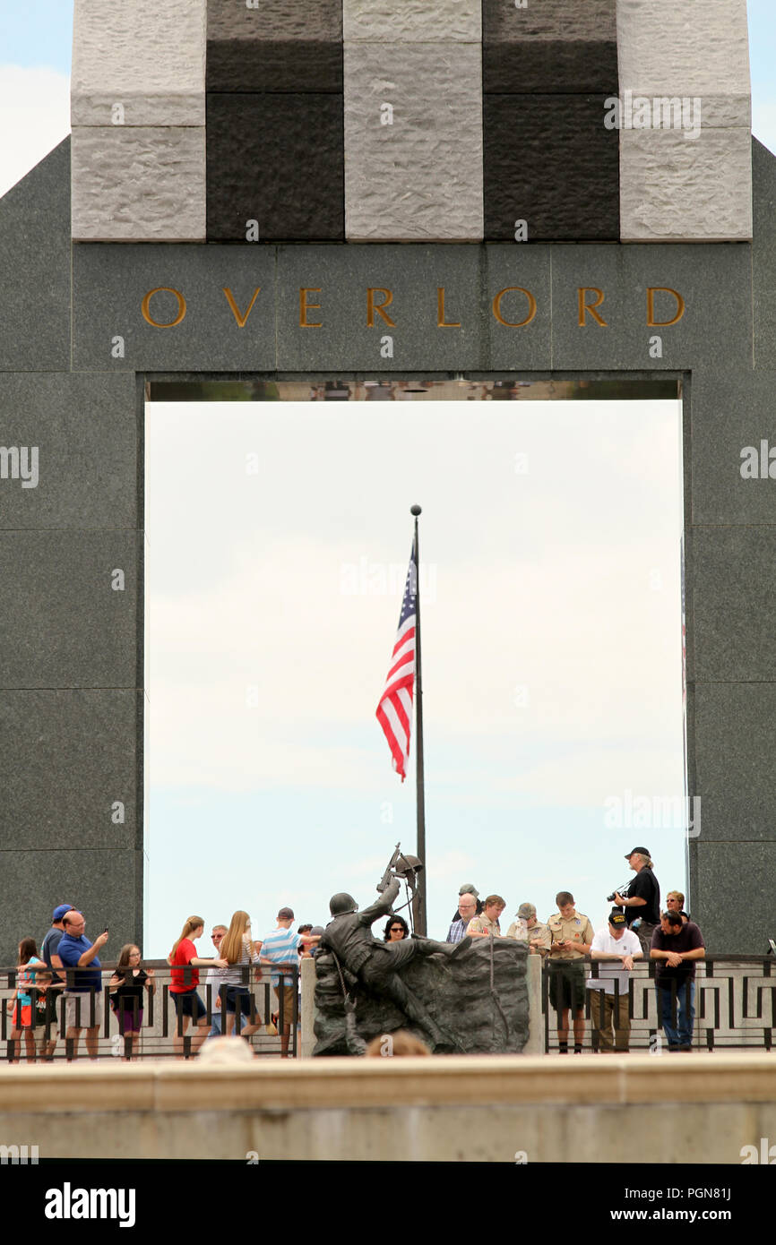 Overlord arch -Fotos und -Bildmaterial in hoher Auflösung – Alamy