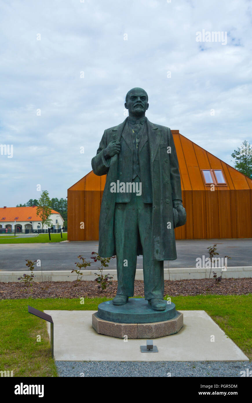 Statue tallinn estonia europe -Fotos und -Bildmaterial in hoher ...
