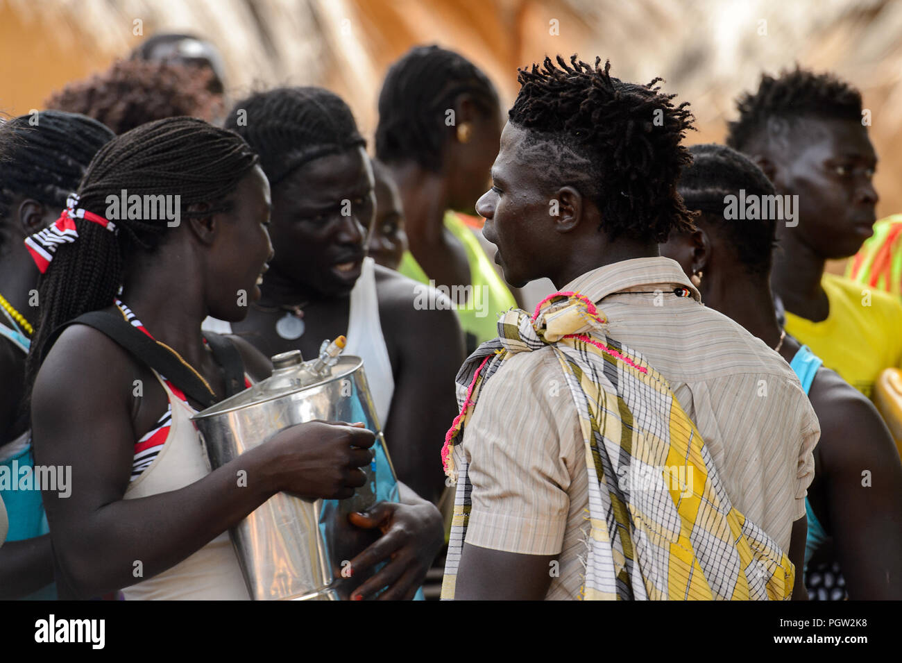 ORANGO INSEL, GUINEA BISSAU - Mai 3, 2017: Unbekannter lokaler Menschen ...