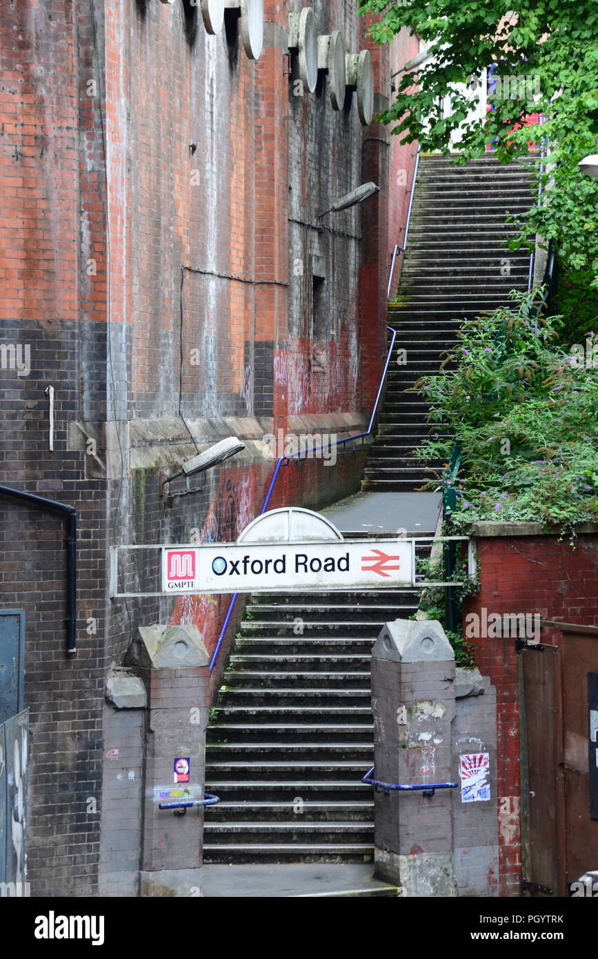 Manchester oxford road bahnhof -Fotos und -Bildmaterial in hoher ...