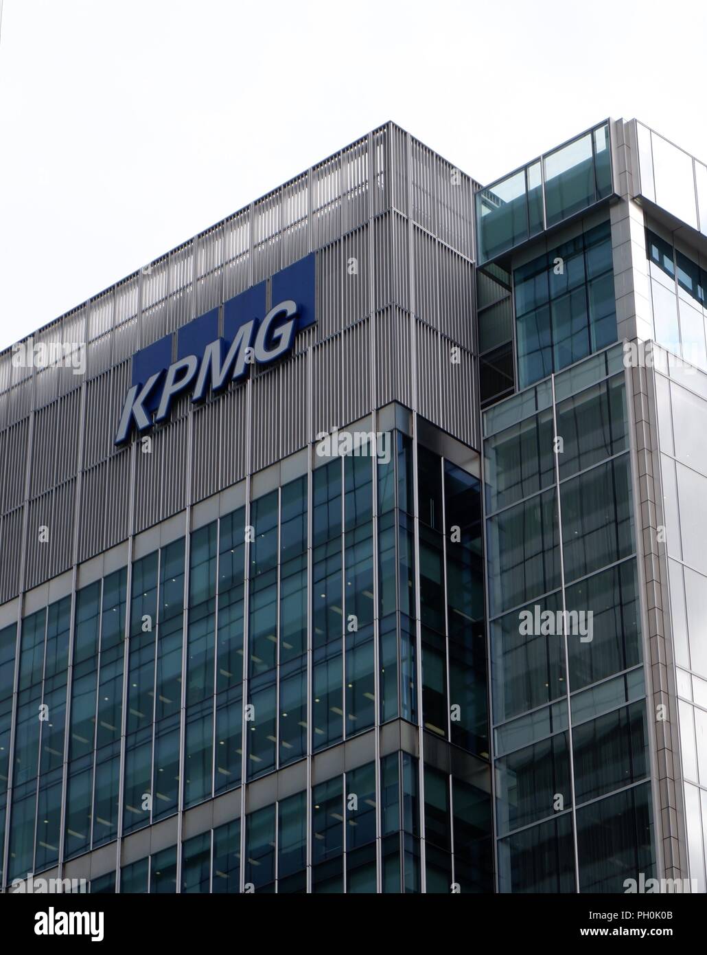 Kpmg london hauptsitz -Fotos und -Bildmaterial in hoher Auflösung – Alamy