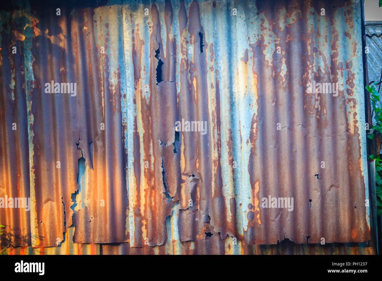 Hintergrund Textur der Mauer der alten Zink blech, Blech mit rostigen ...