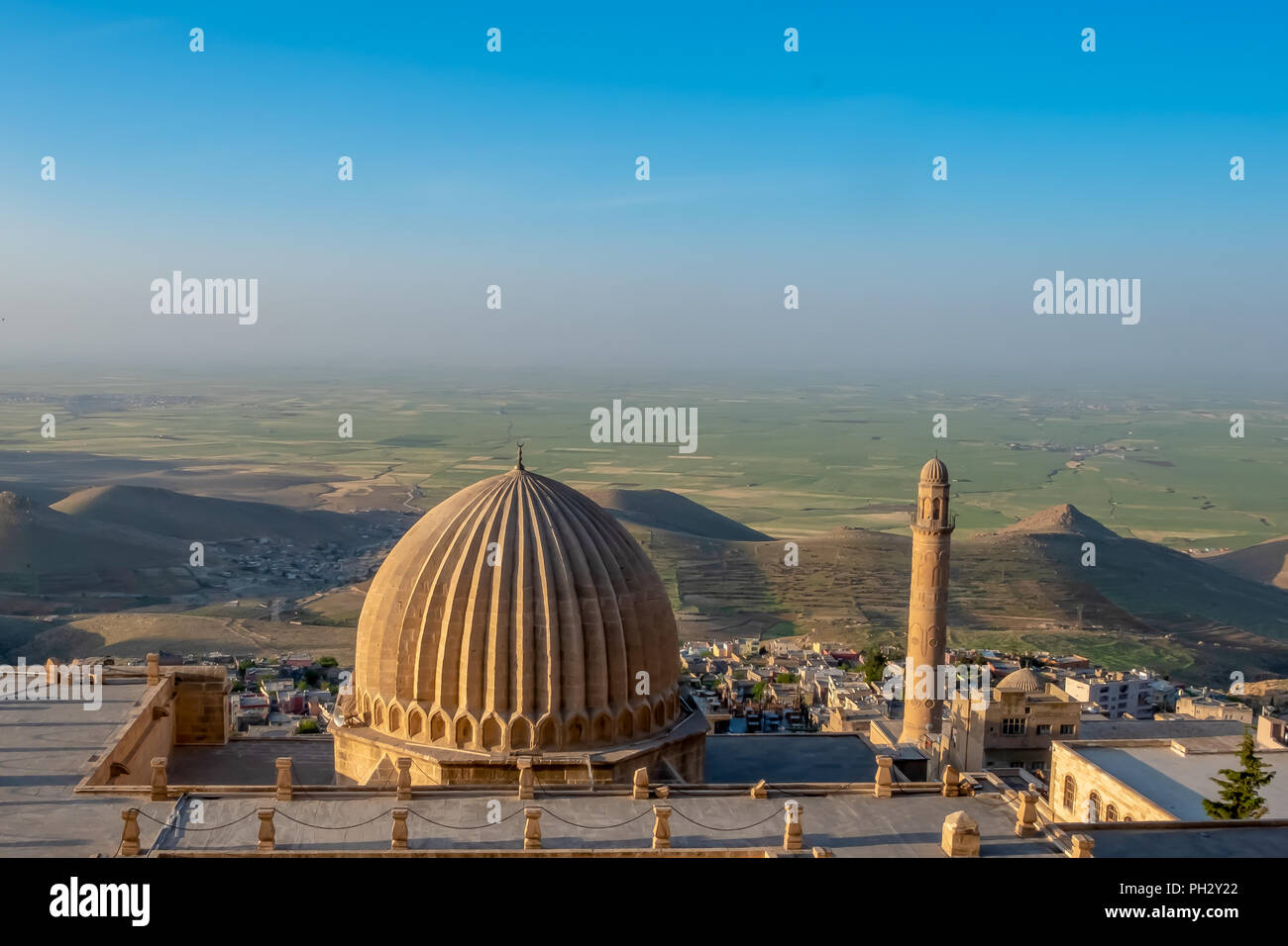 Minarett der Großen Moschee Ulu Cami bekannt auch als mit ...