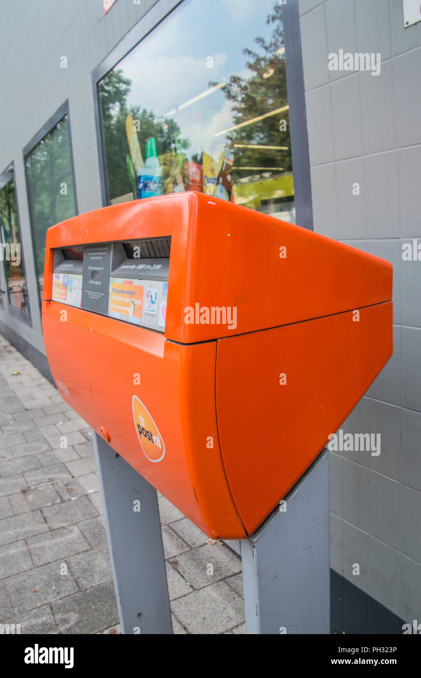 Postkasten amsterdam -Fotos und -Bildmaterial in hoher Auflösung – Alamy