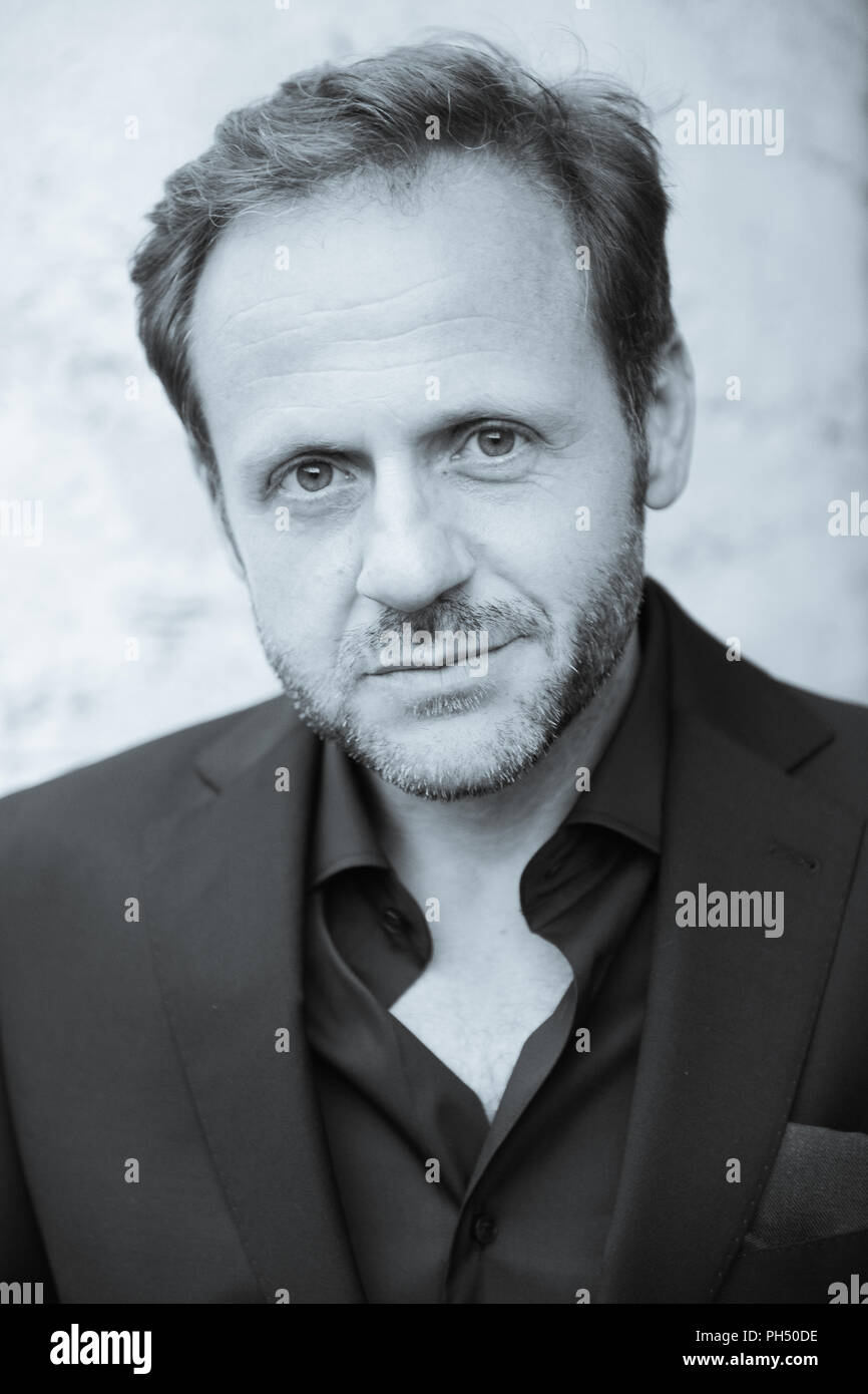 Samuel finzi -Fotos und -Bildmaterial in hoher Auflösung – Alamy