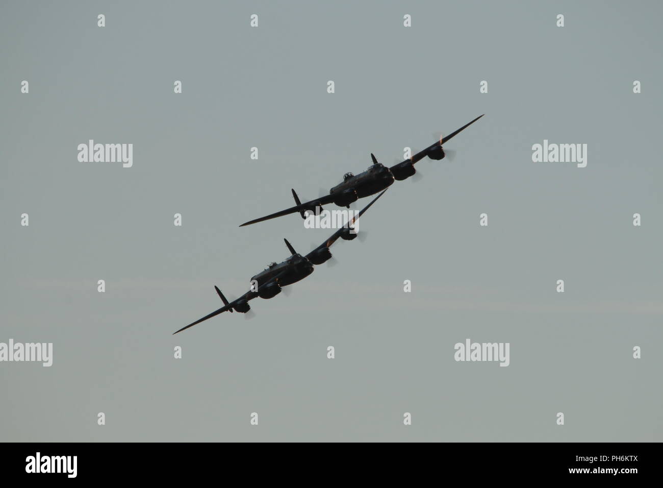 Ww2 lancaster bomber raf royal air force -Fotos und -Bildmaterial in ...