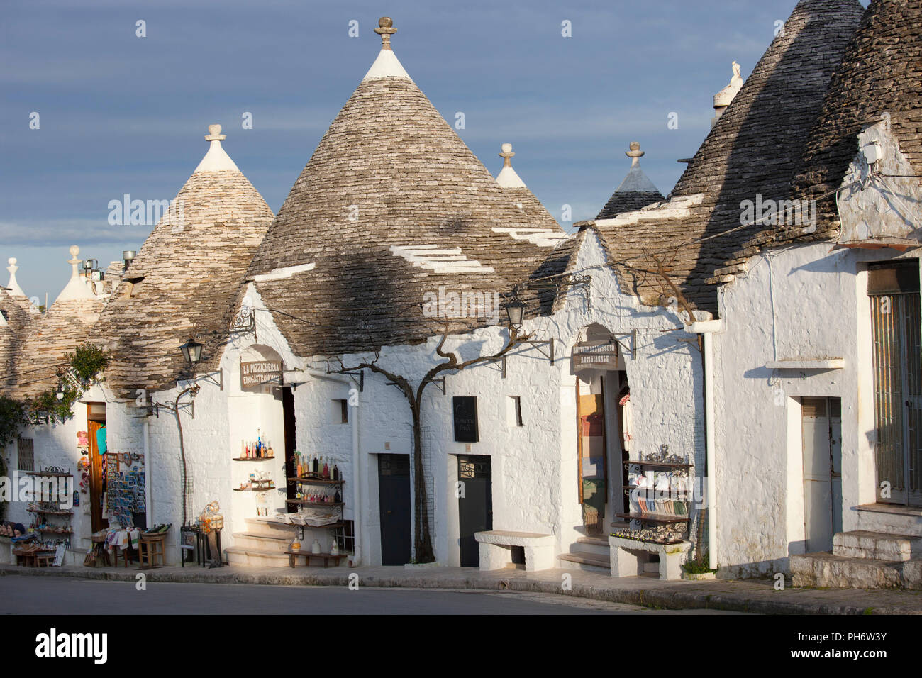 Trulli und Alberobello Dorf, Rione Monti, Provinz Bari, Apulien ...