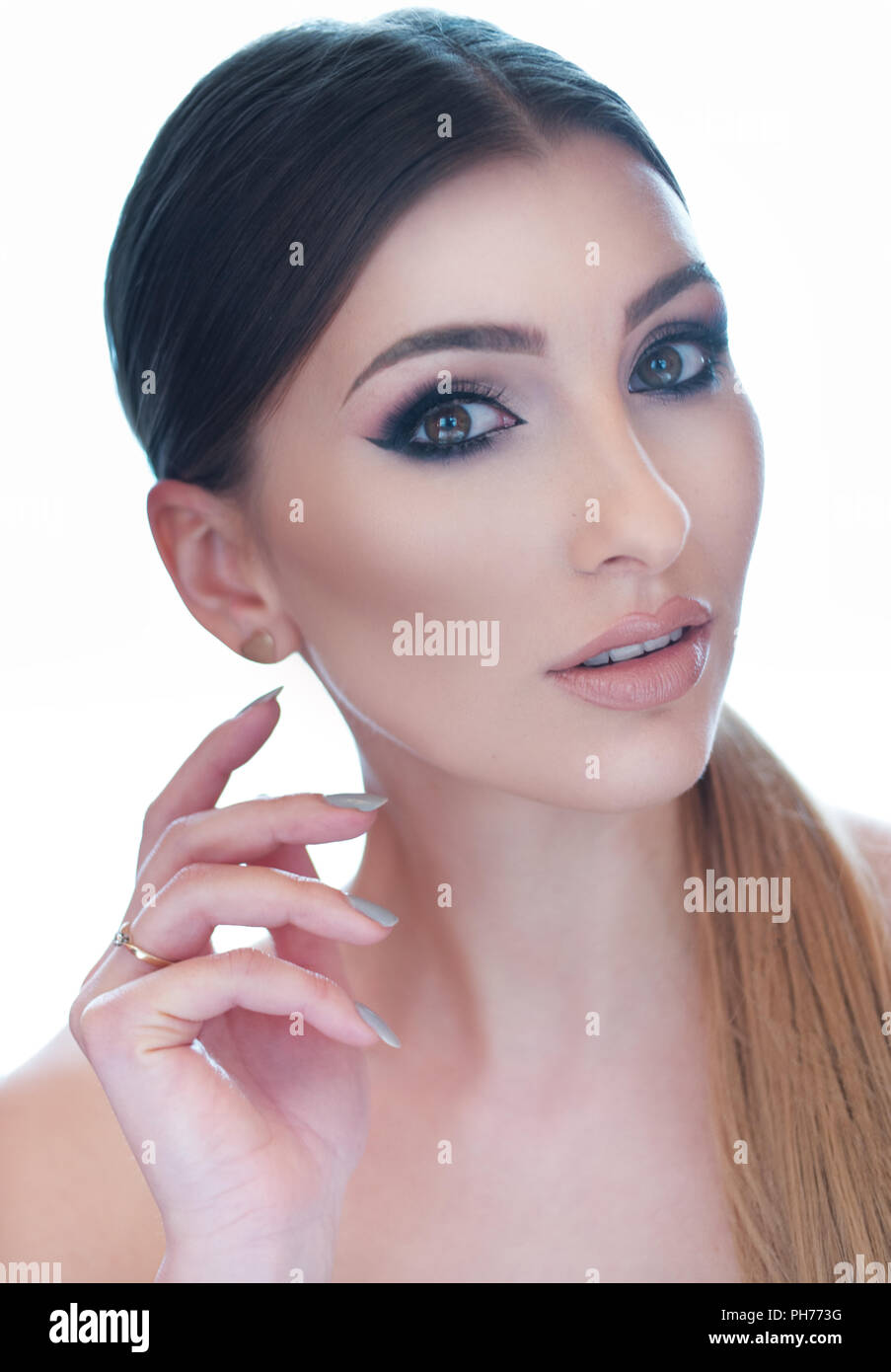 Schnes gesicht -Fotos und -Bildmaterial in hoher Auflösung – Alamy