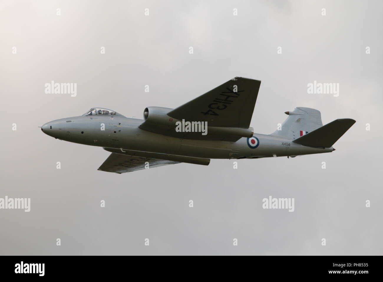 English electric canberra -Fotos und -Bildmaterial in hoher Auflösung ...