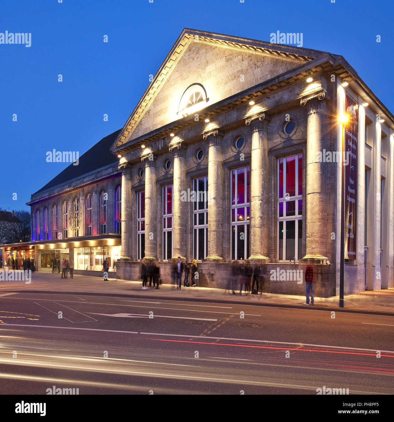 Bahnhof barmen -Fotos und -Bildmaterial in hoher Auflösung – Alamy