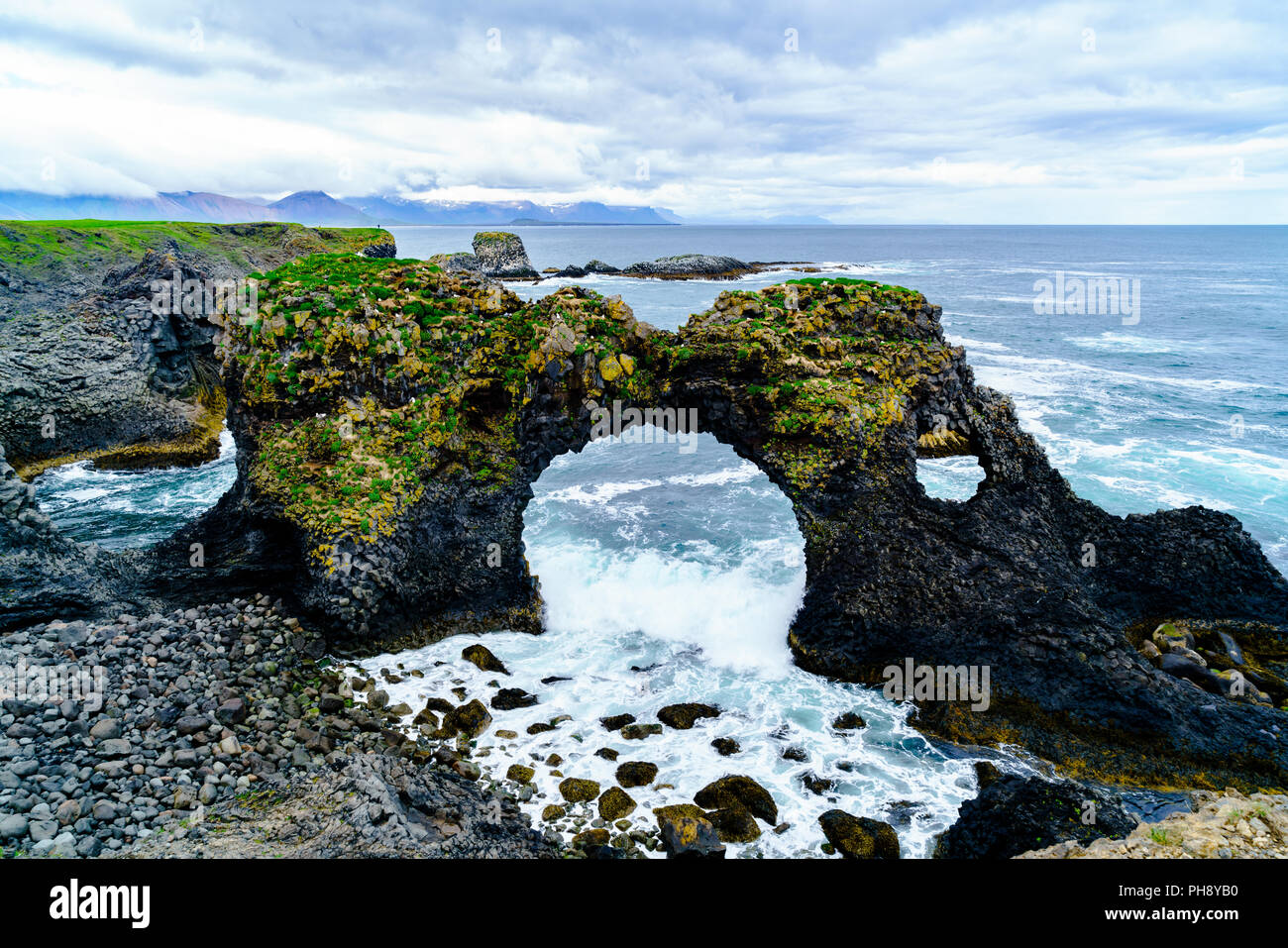 Dorf arnarstapi -Fotos und -Bildmaterial in hoher Auflösung – Alamy